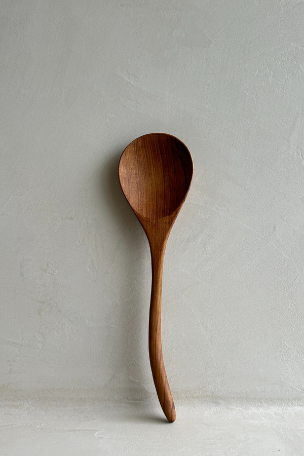 Ivy Teak Serving Spoon – KK Homewares